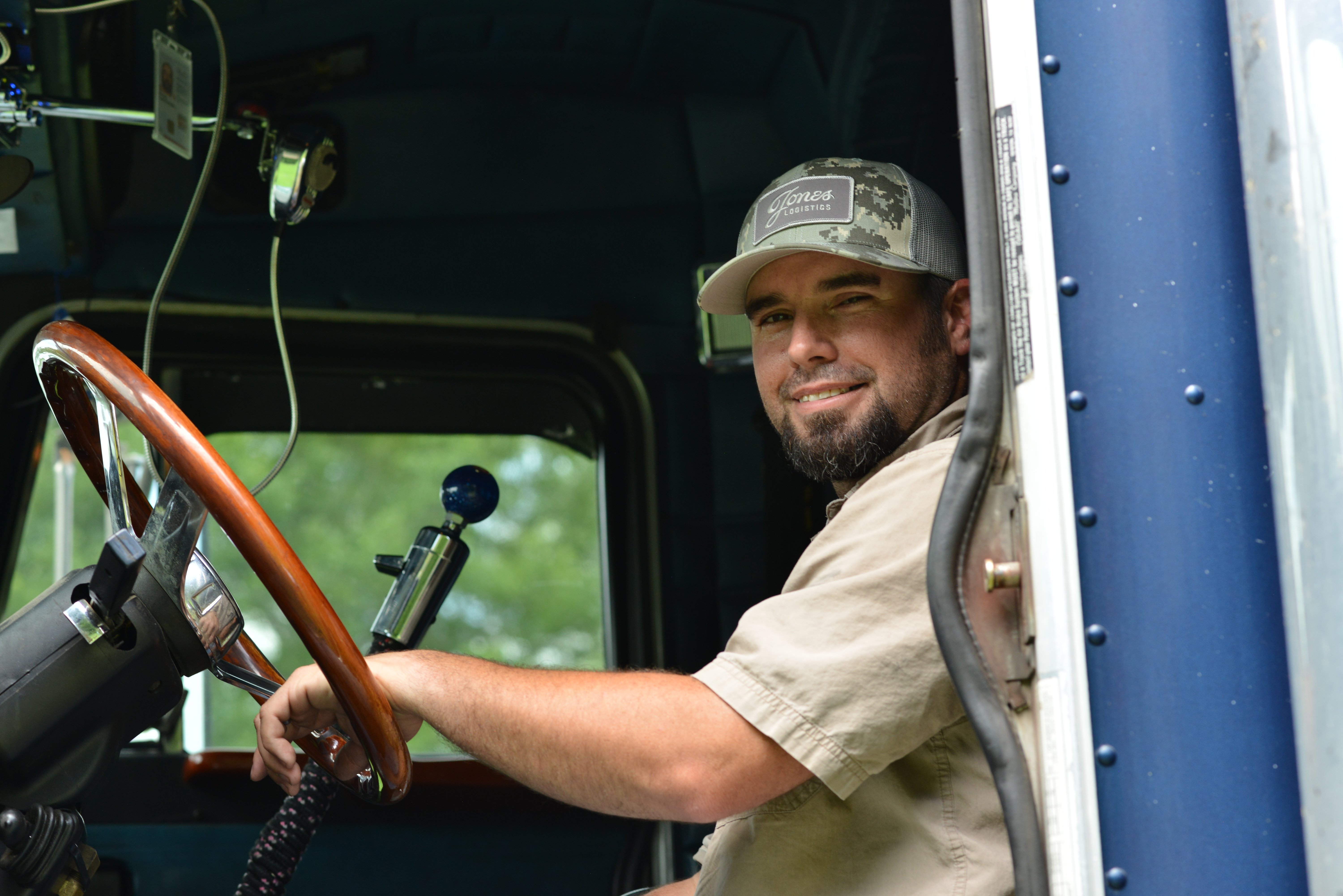 Carrier Trucking & Available Loads | Jones Logistics